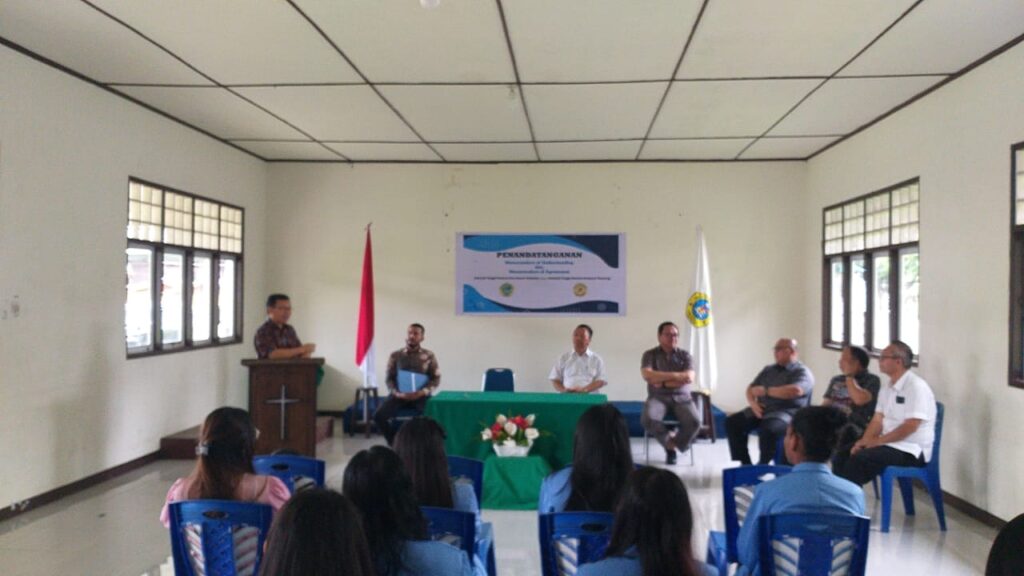Penandatanganan Kerjasama STF Seminari Pineleng dengan STP Don Bosco ...